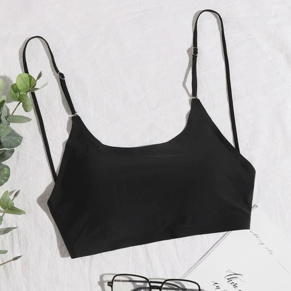 SHEIN | Intimates & Sleepwear | New Solid Seamless Backless Black Bra ...